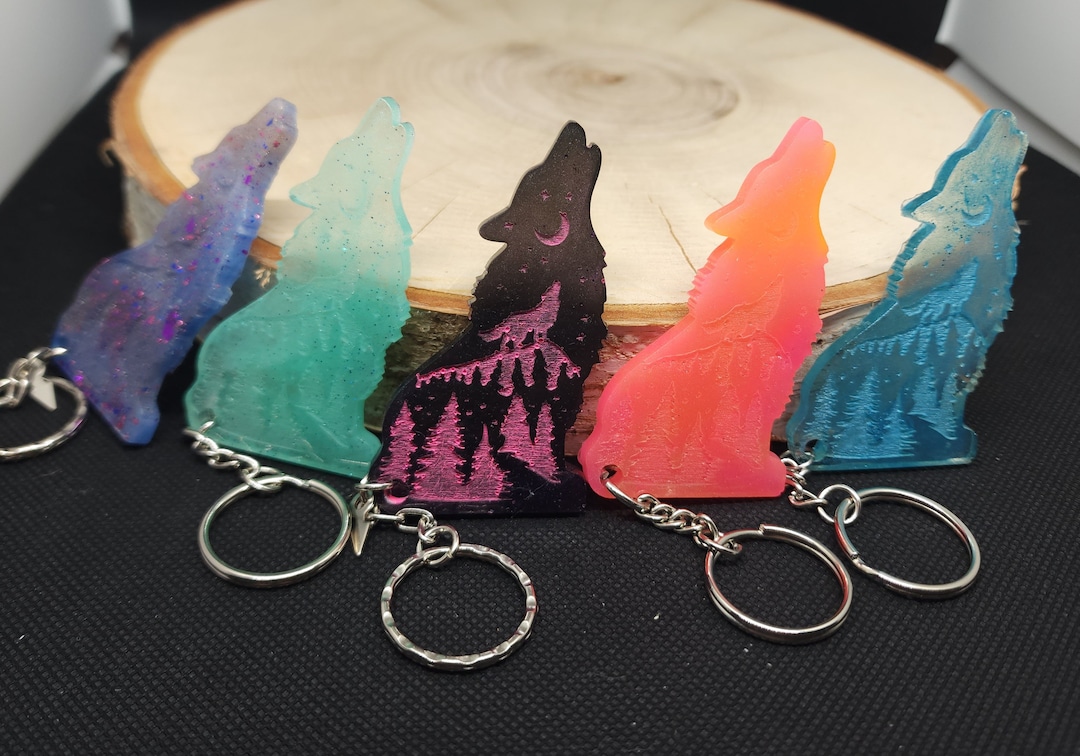 Resin Wolf Keychain - Etsy