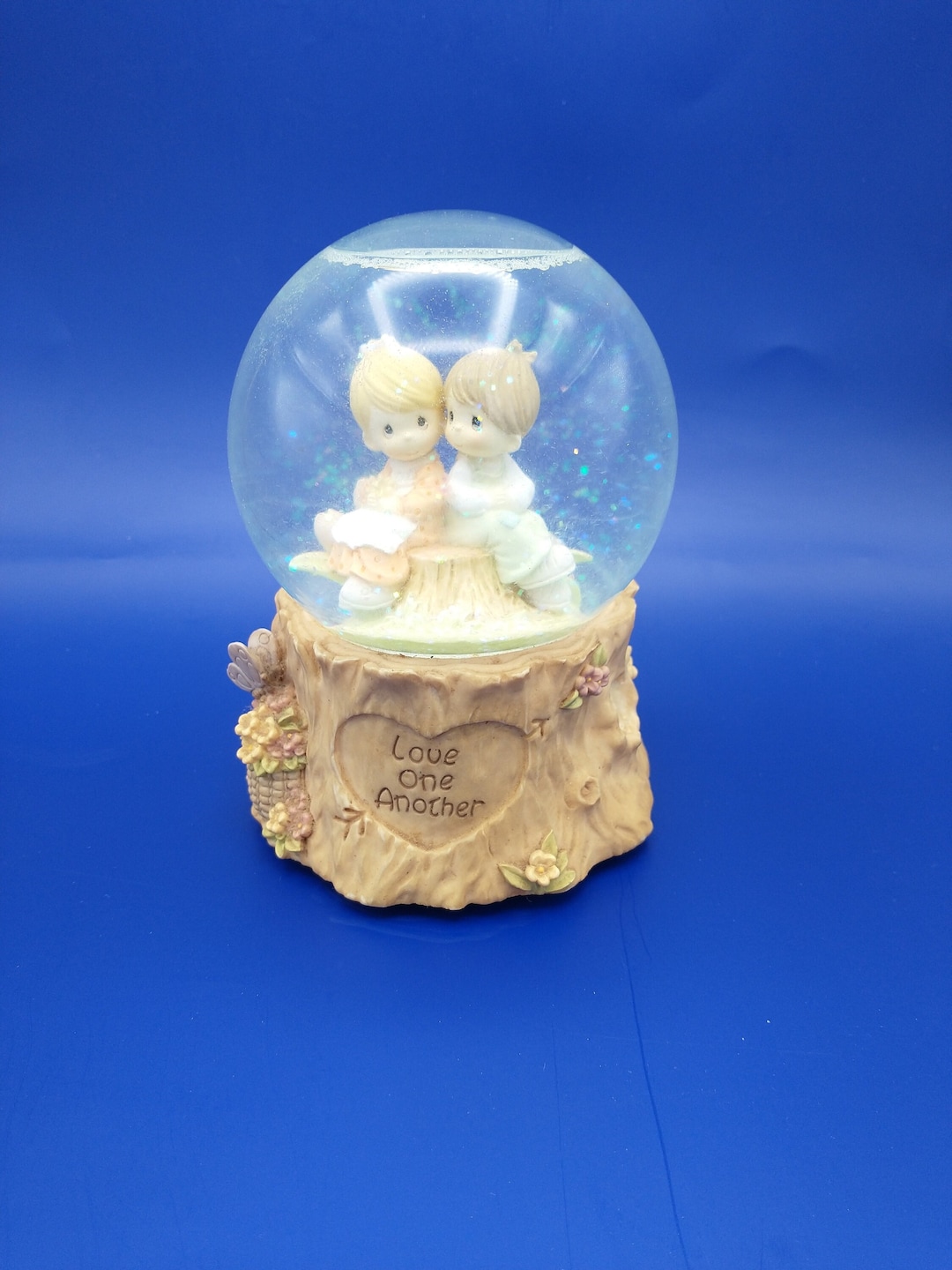 Vintage Precious Moments Musical Snow Globe, Love One Another, Plays ...