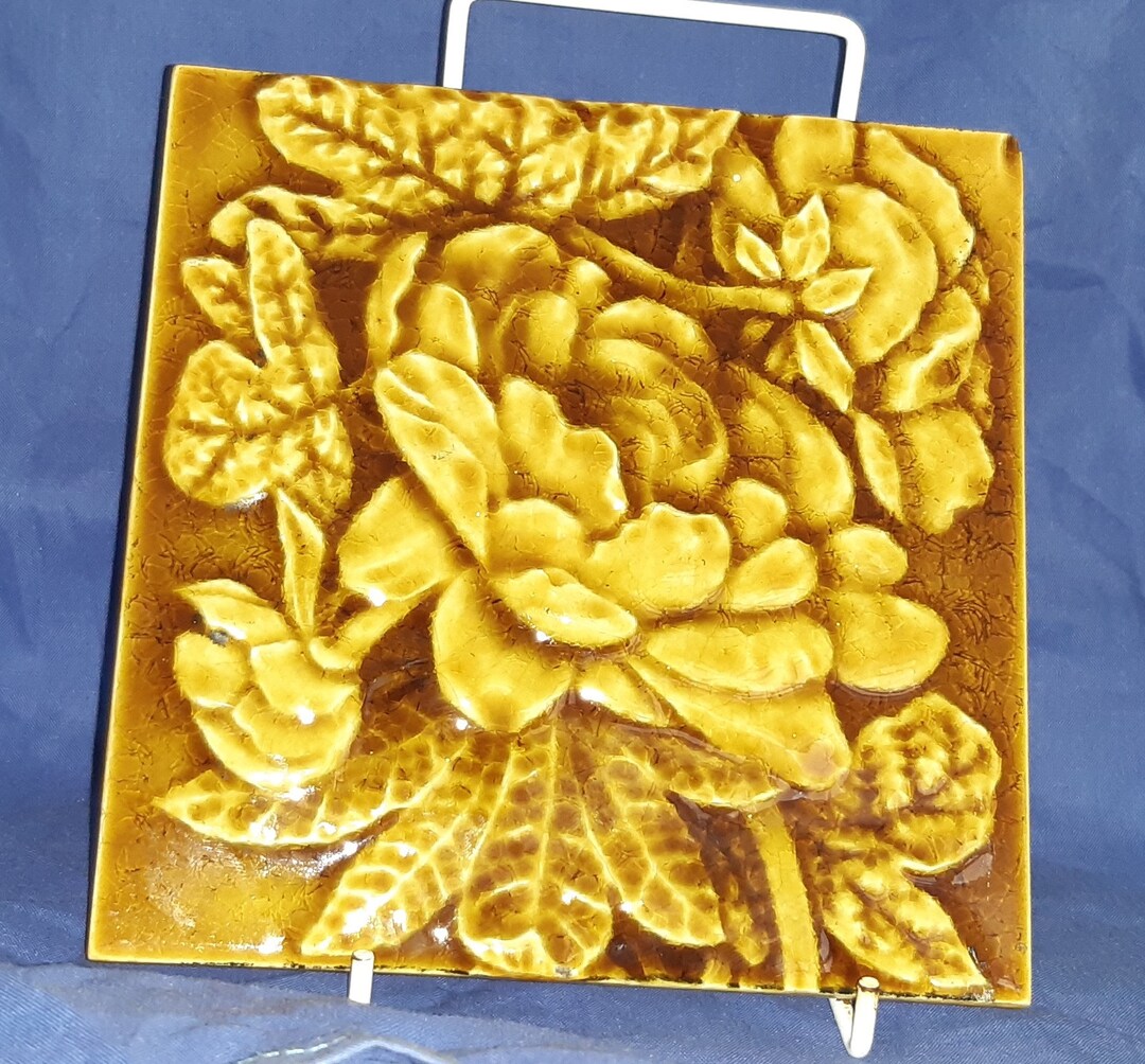 Antique Tile a Stylish Art Nouveau Flaxman / Wade Treacle Glaze Tile ...