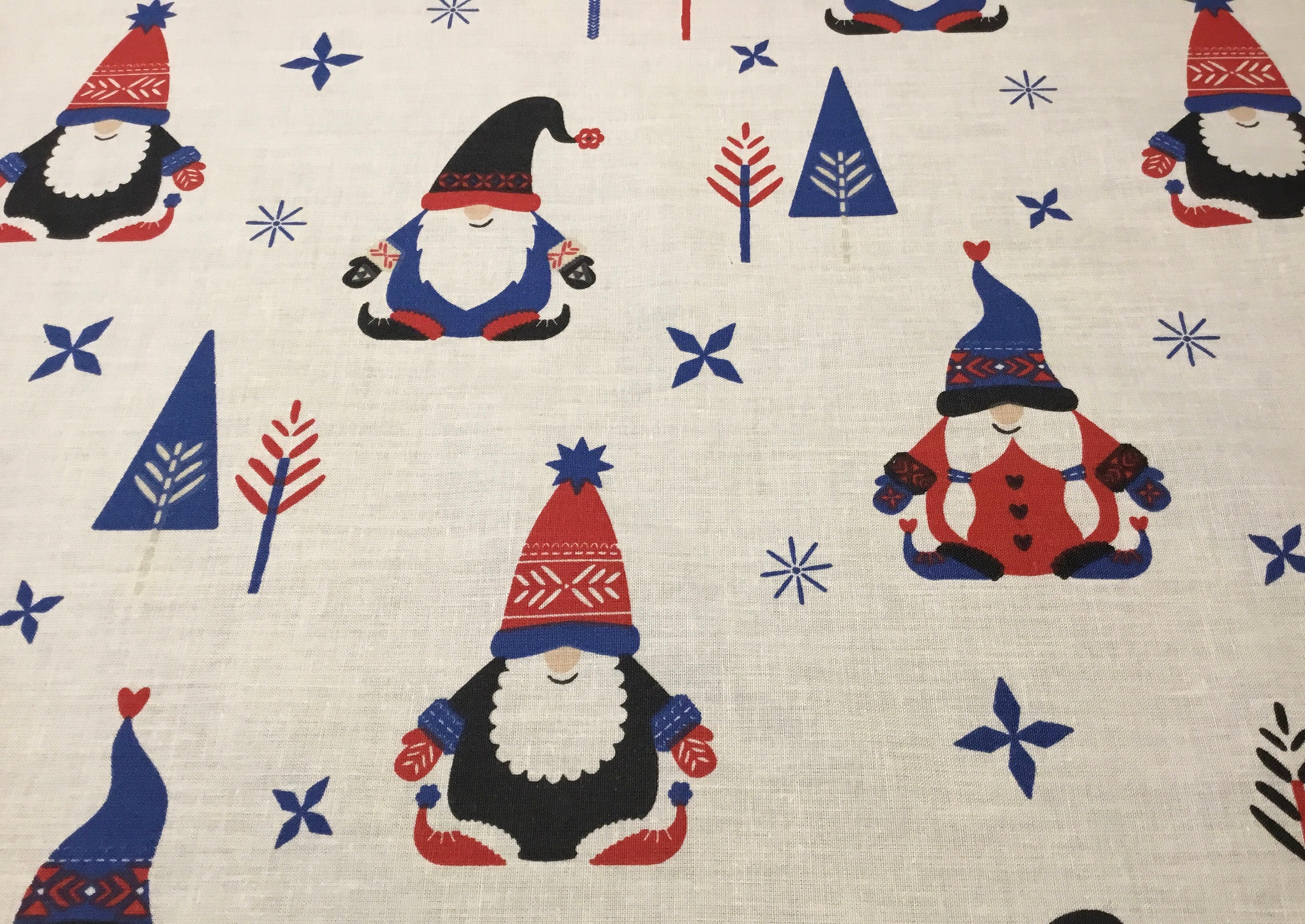 Xmas Nordic Gnomes / Gonks (white Background) Pattern FABRIC FAT ...
