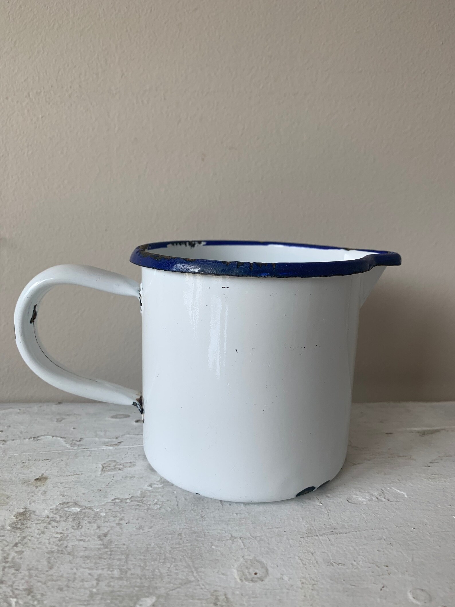 Vintage Enamel Measuring Cup 05 Ltr - Etsy