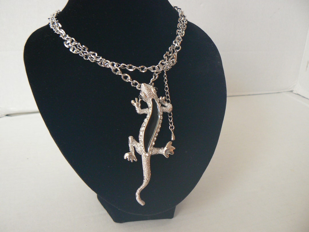 Geico Silver Electroplated Pendant & Chain - Etsy