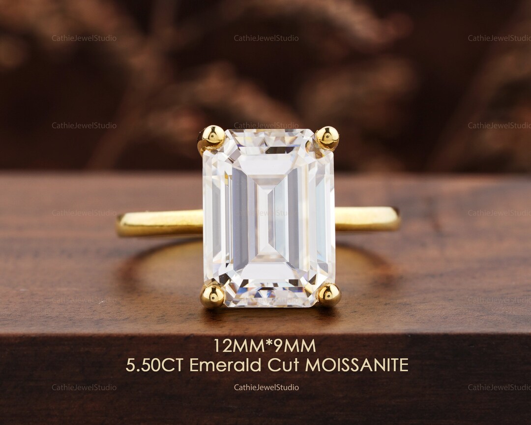 Classic Emerald Engagement Ring, Emerald Moissanite Ring, Solitaire ...