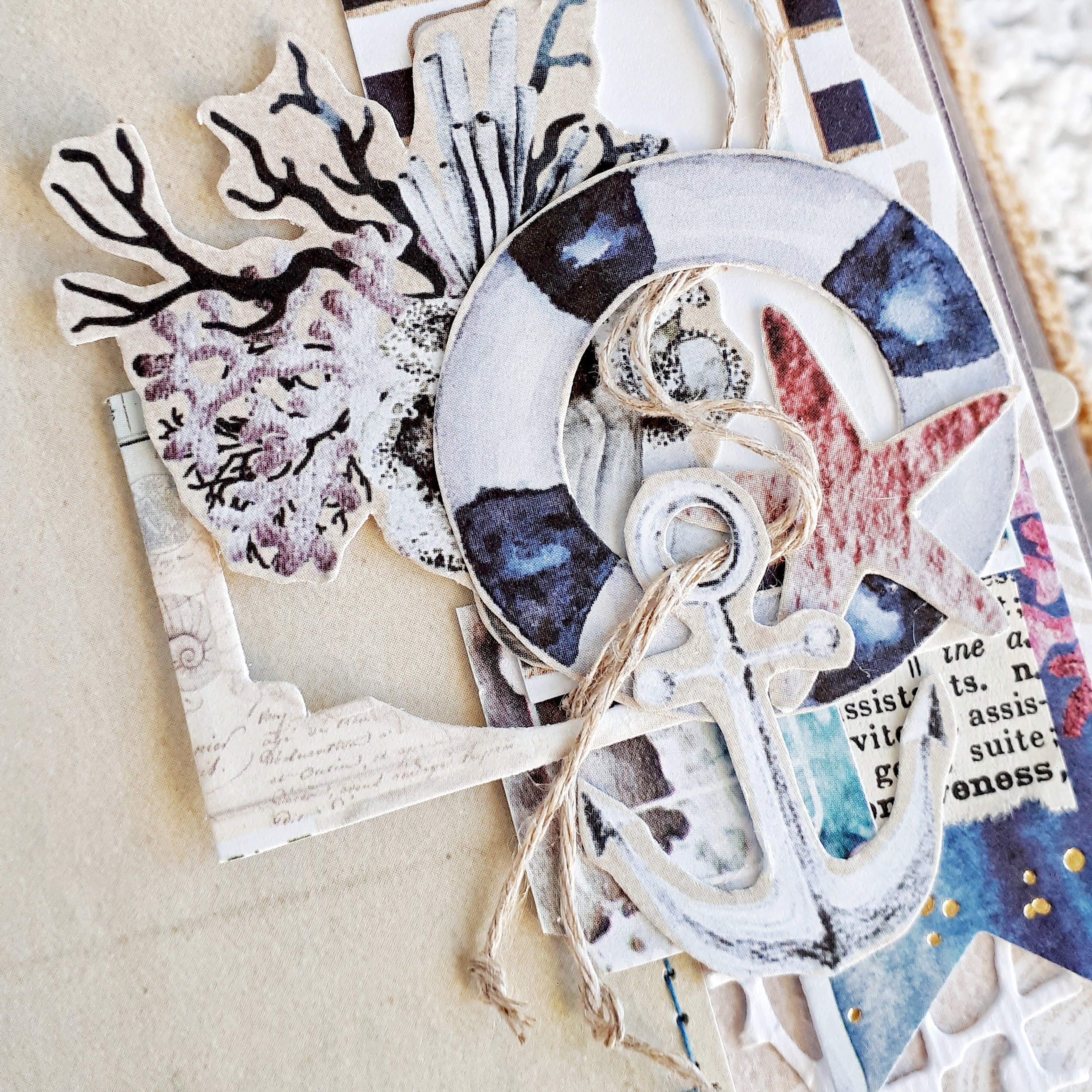 Seaside Memories: Handcrafted Cozy Photo Album for 25 Photos an ...