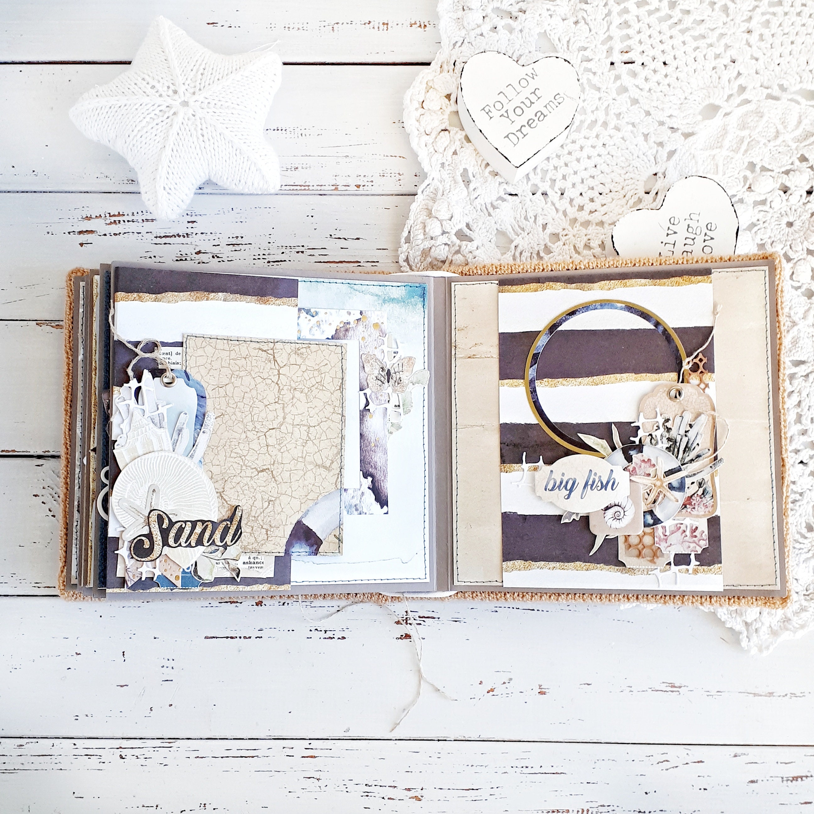 Seaside Memories: Handcrafted Cozy Photo Album for 25 Photos an ...
