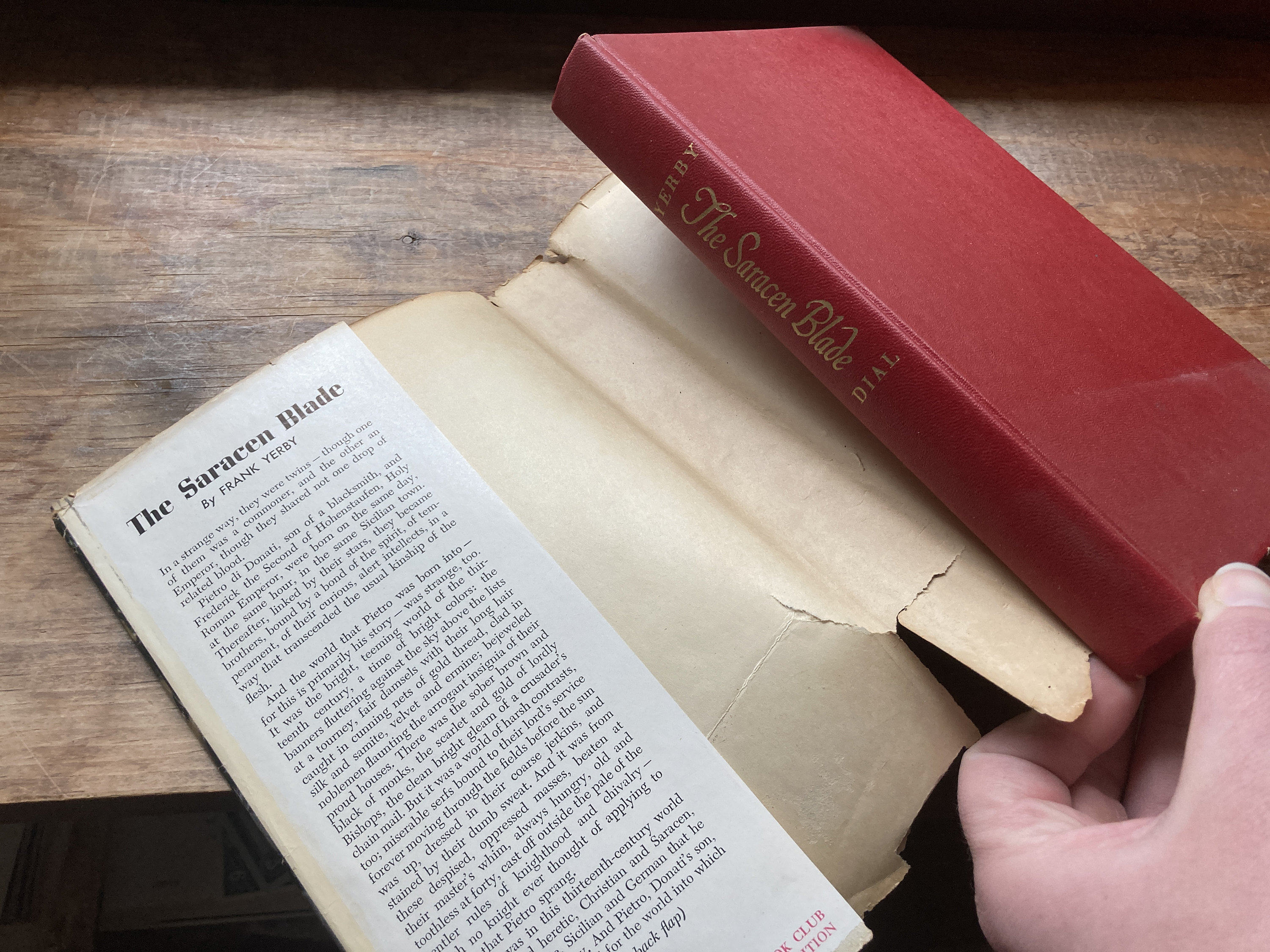 The Saracen Blade. by Frank Yerby. 1952 Hardcover. Red Book - Etsy