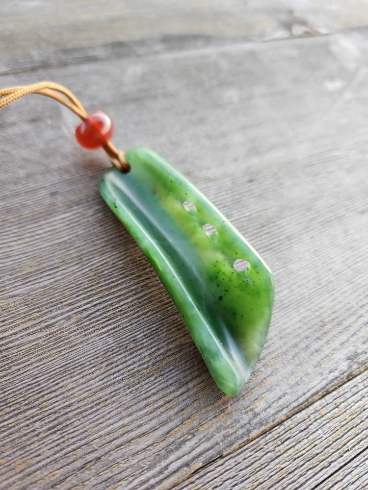 Jade Bone Shard Carving Pendant - Etsy