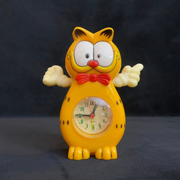 Garfield Clock - Etsy