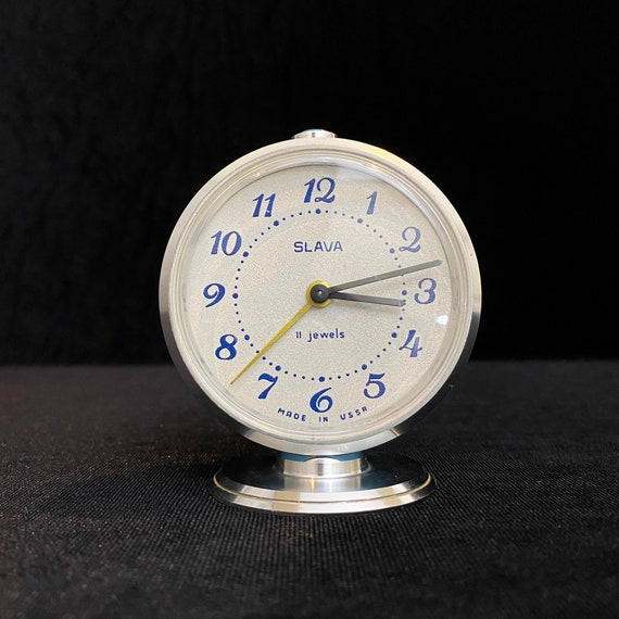 Antique SLAVA Table Clock Vintage Clock Made in USSR 11 - Etsy