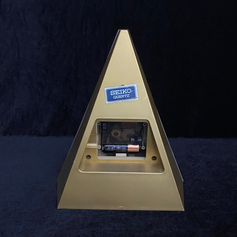 Vintage SEIKO Quartz Table Clock SEIKO Pyramid Clock Antique - Etsy