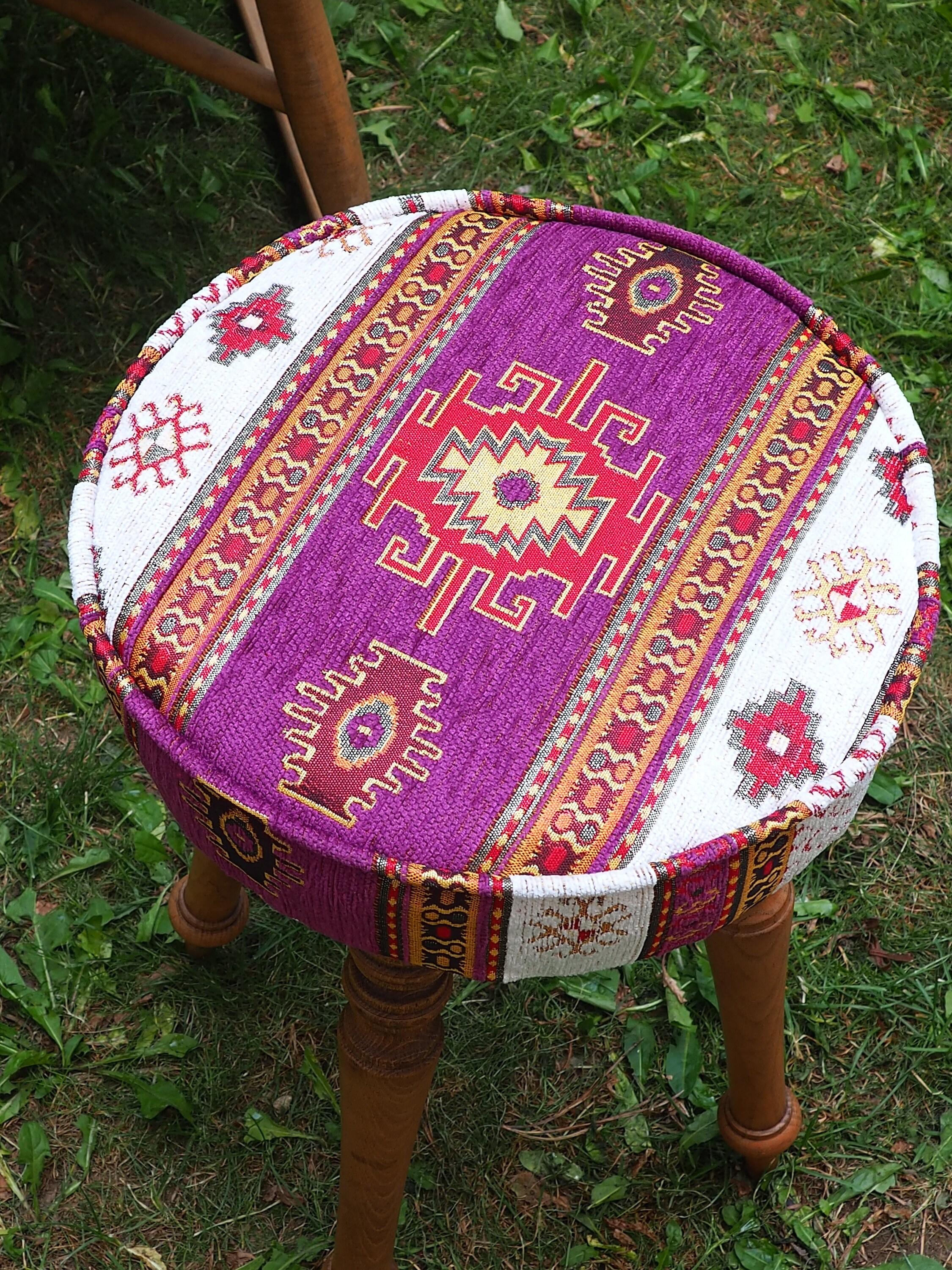Turkish Kilim Patterned Wooden Leg Decorative Pouffe and 45*45 ...