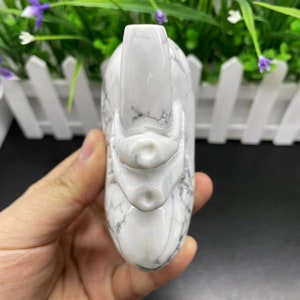 Hand Carved Howlite Kidney Carving|healing Crystal|crystal Art Kidney ...