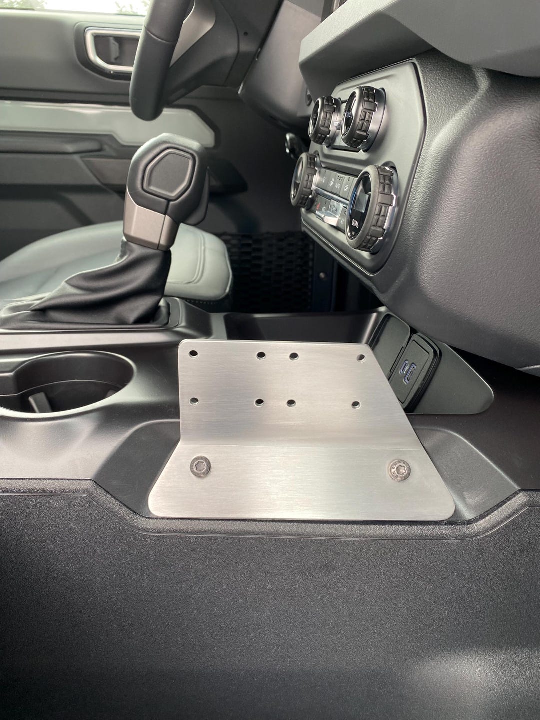 Ford Bronco Mounting Bracket: Phone, GPS, Radio - Center Console ...
