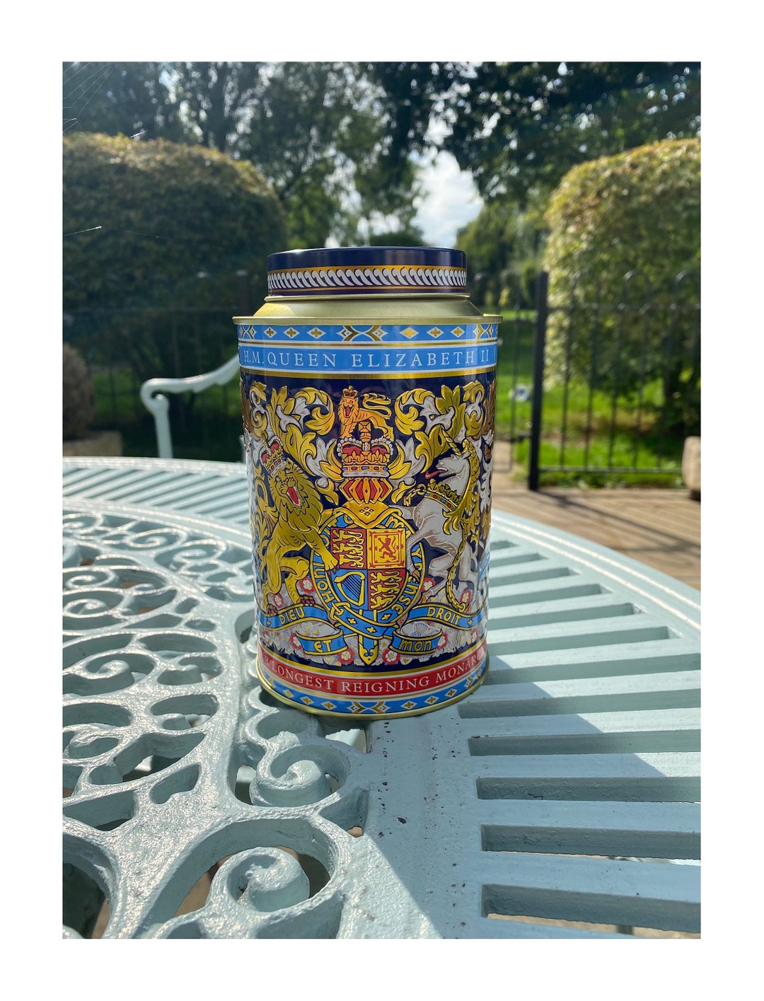 Vintage Royal Collection Queen Elizabeth II Tea Tin 2015 Commemorating ...