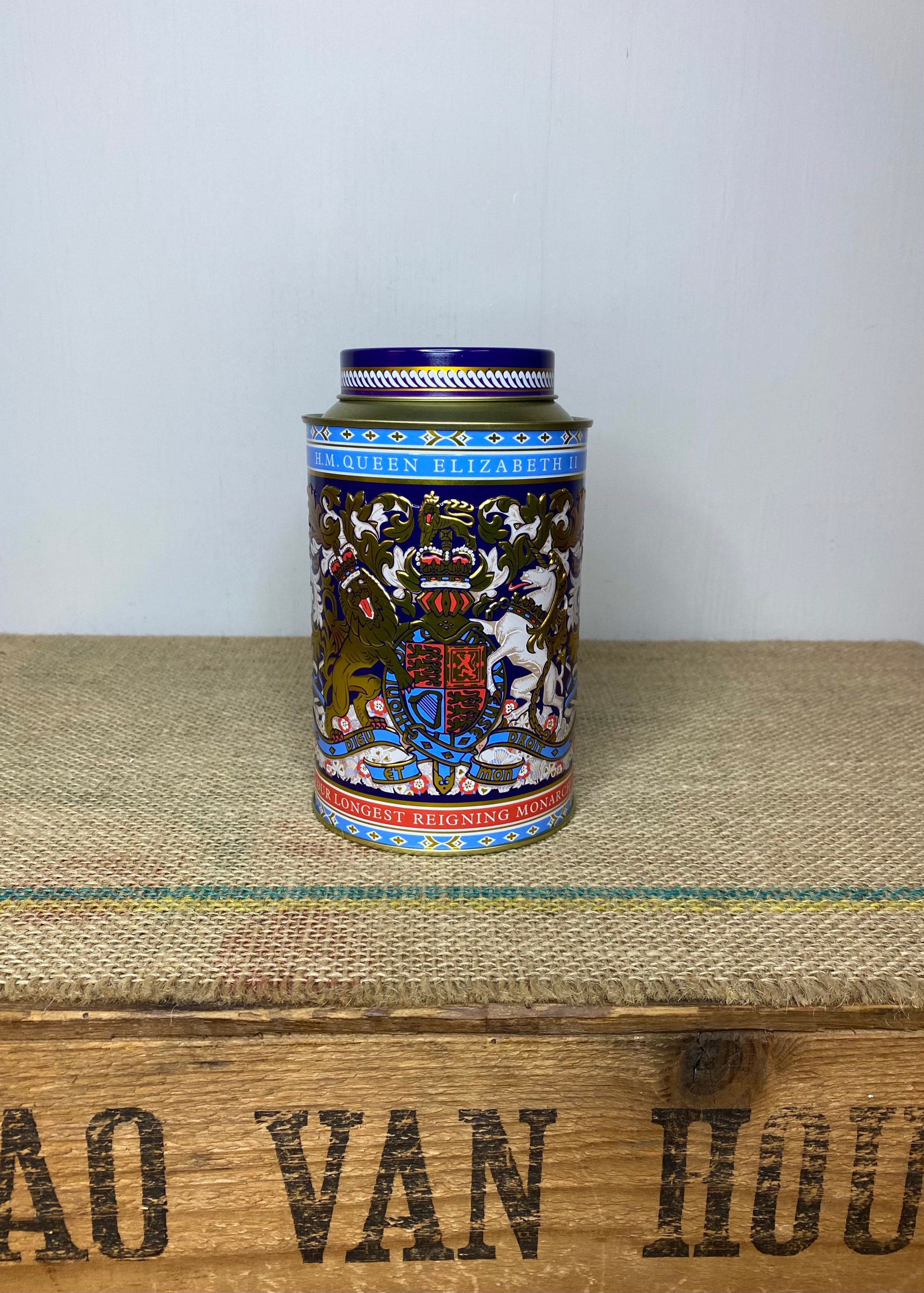 Vintage Royal Collection Queen Elizabeth II Tea Tin 2015 - Etsy UK