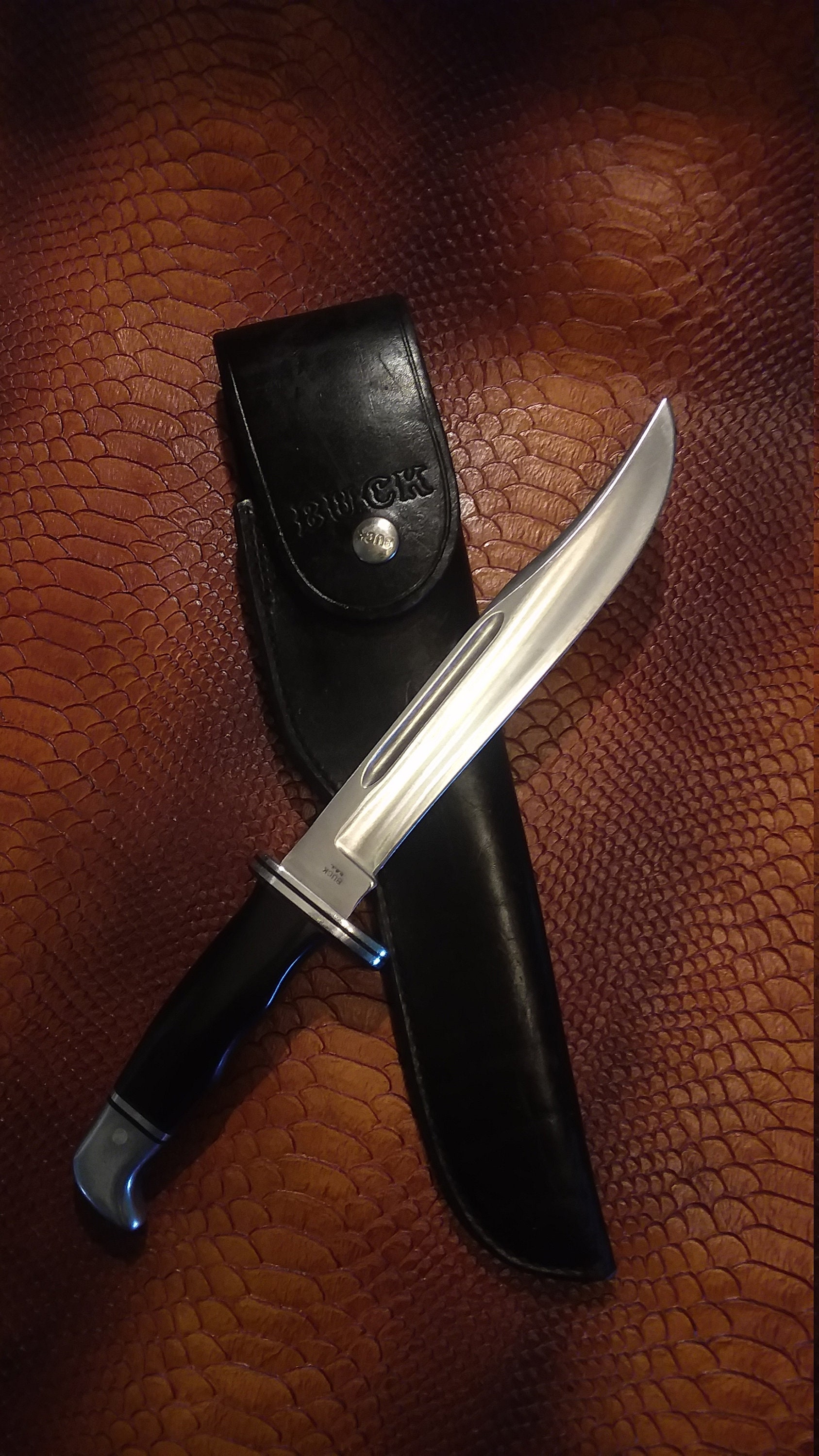 Buck Bowie Knives for sale | Only 3 left at -70%