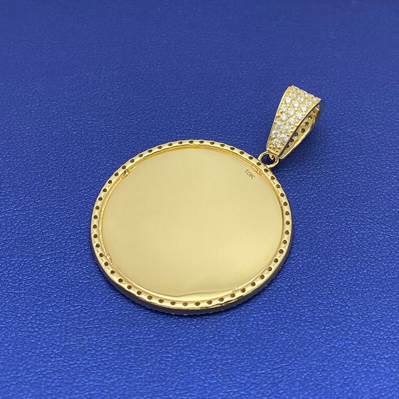 Custom Medium Round Picture Pendant Personalized Photo Medallion in 10k ...