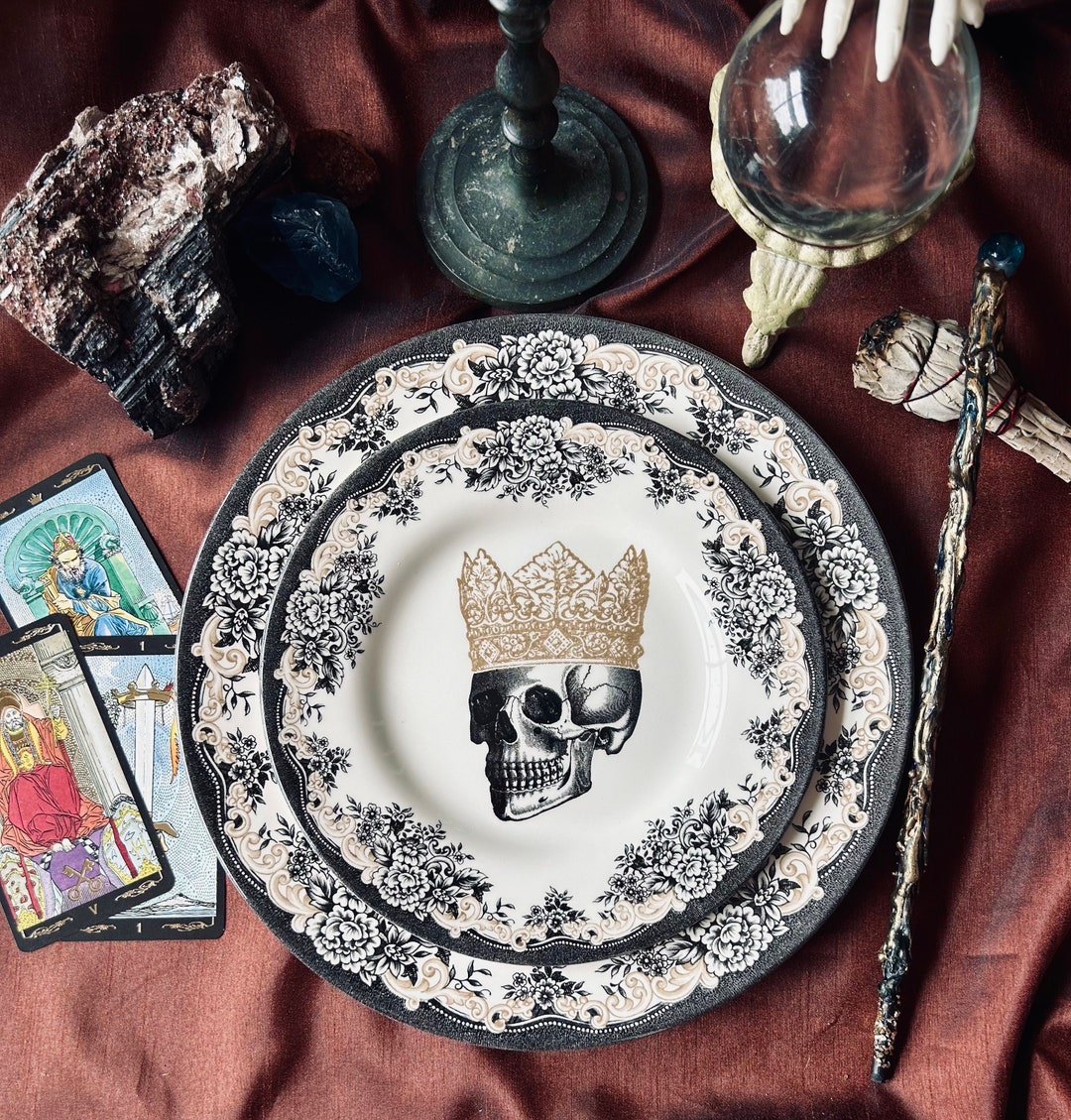 King Skull Dinner Plate Royal Stafford. Limited Edition. - Etsy