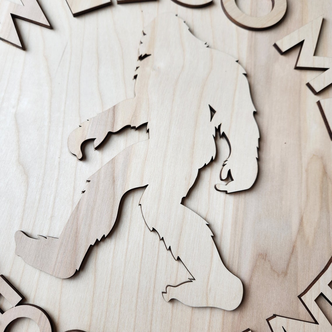 Bigfoot Welcome Sign: DIY Wood Round Door Hanger Blank - Etsy