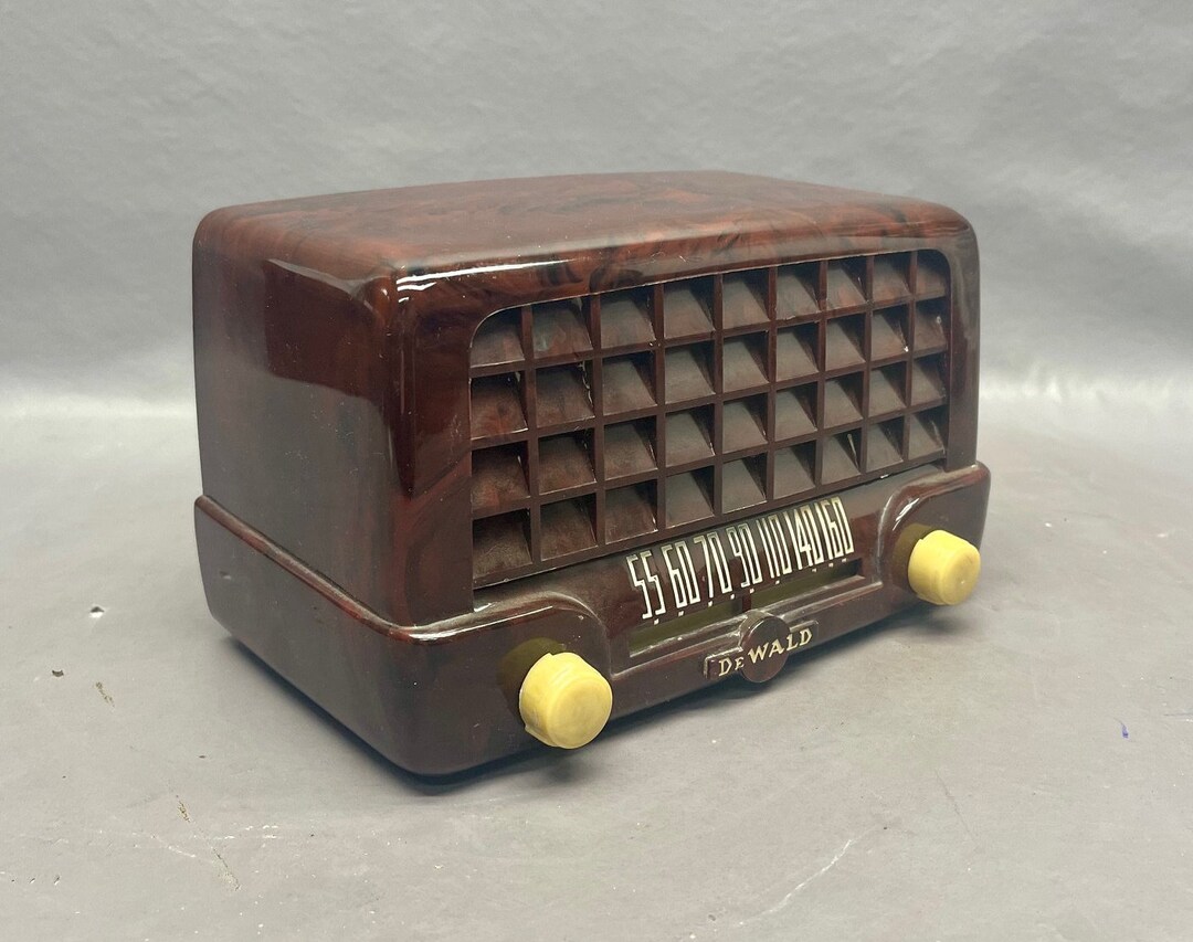 1951 Dewald Radio Model DG519. FREE Shipping! Restored and Working ...
