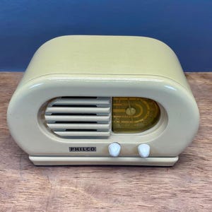 VRS0054 1941 Philco Mid Century Vintage Radio. Restored & Working. FREE ...