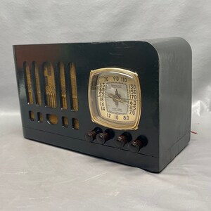 1938 FADA Radio Model 451T. FREE Shipping. Antique Radio. Vintage Radio ...