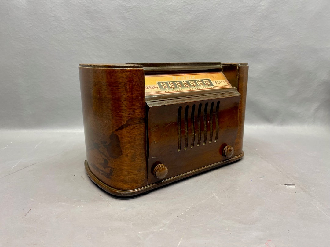 VRS0314 1946 Bendix Radio Model 526E. Mid Century Radio. FREE Shipping ...