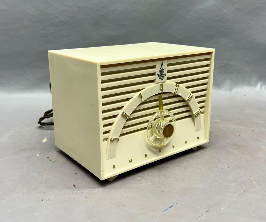 VRS0120 1955 Emerson Radio Model 811. Restored and Working. FREE ...