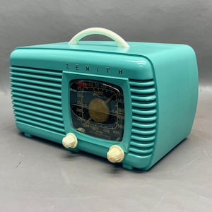 VRS0225 1942 Zenith Radio Model 6D510. Restored and Working. FREE ...