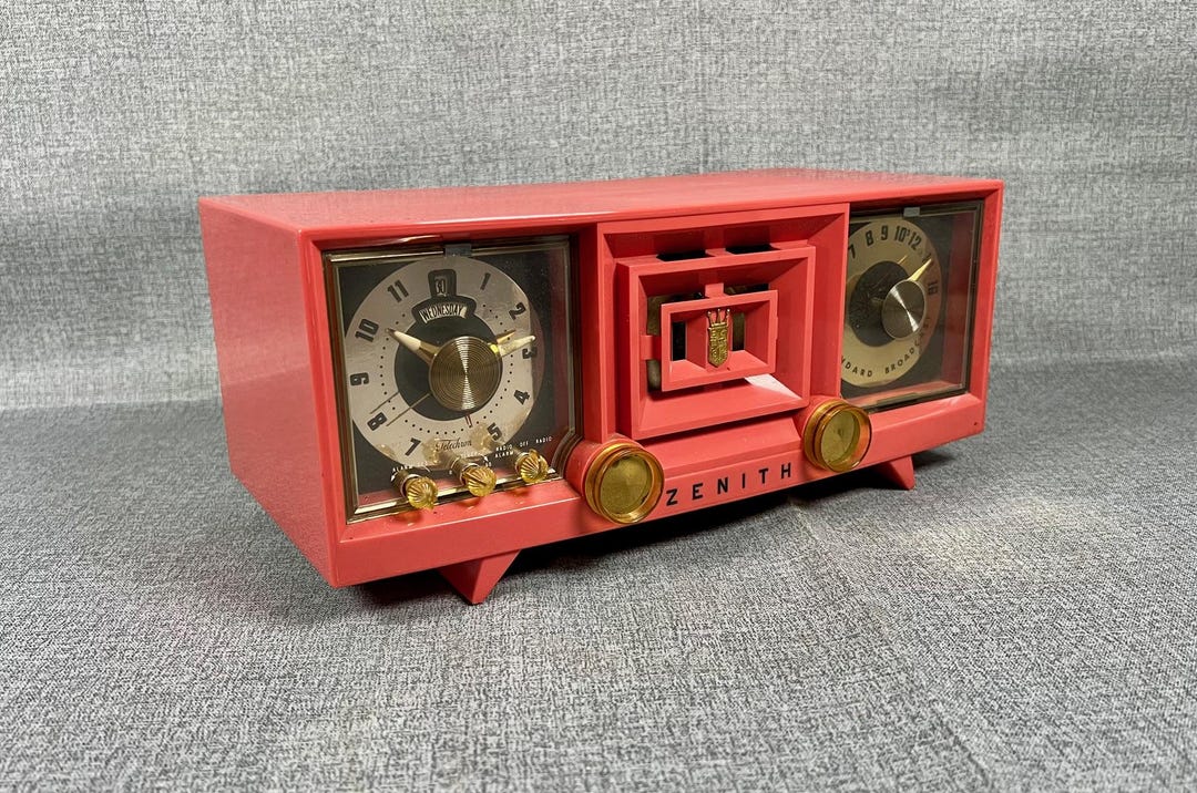VRS0421 1955 Zenith Clock Radio in Original Rare Coral Color. Restored ...