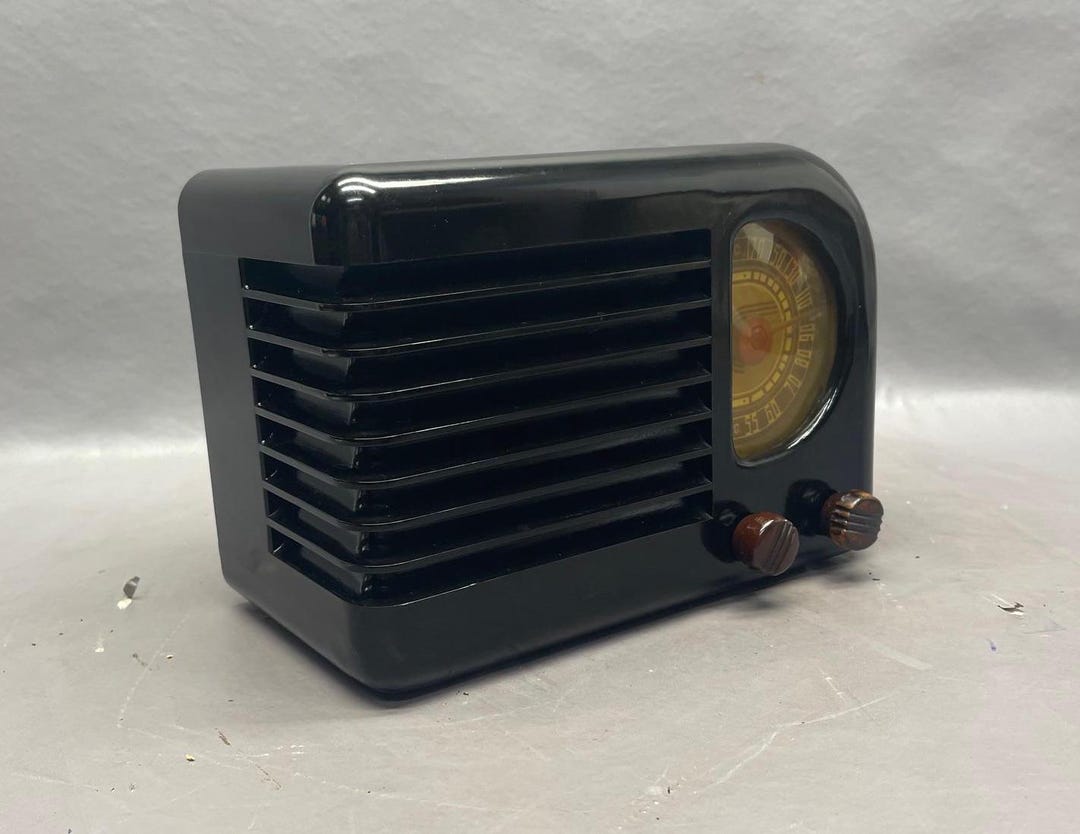 VRS0303 1941 Continental by Admiral Radio Model 12-D5. FREE Shipping ...