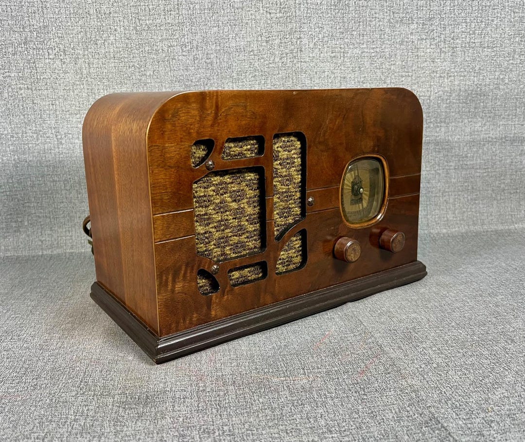 VRS0573 1937 Delco Radio Model R-1125. Restored and Working. FREE ...