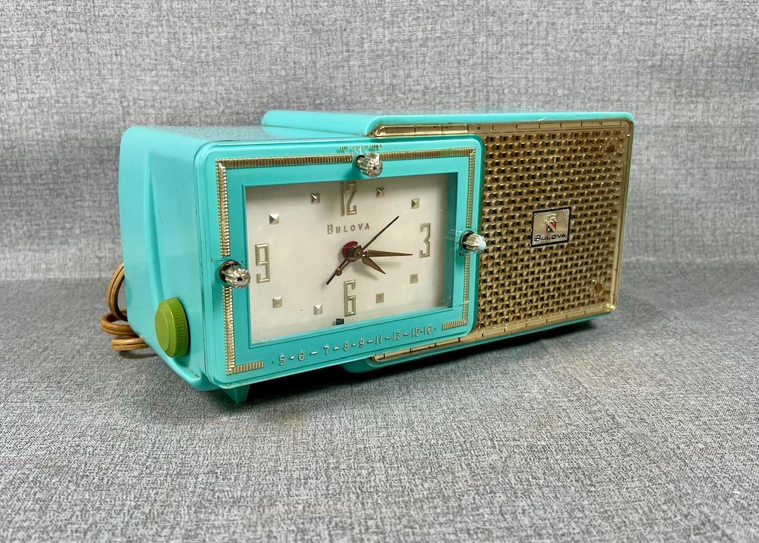 VRS0493 1957 Bulova Clock Radio Restored and Working. Iconic Styling ...