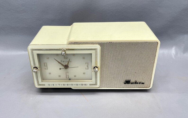 VRS0214 1957 Bulova Clock Radio Restored and Working. Iconic Styling ...