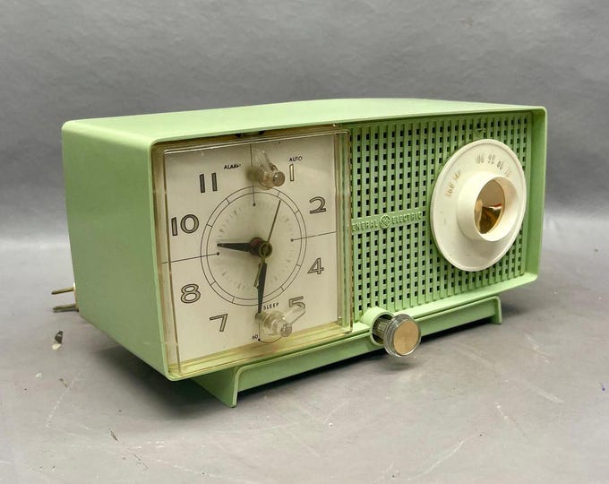 1960 General Electric Vintage Clock Radio Restored and Working! FREE ...