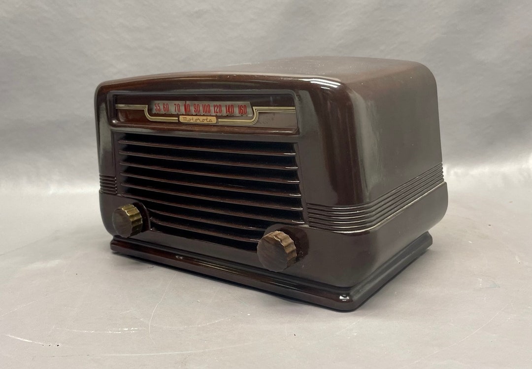 VRS0167 1948 Motorola Radio Model 55X11. Restored and Working. FREE ...