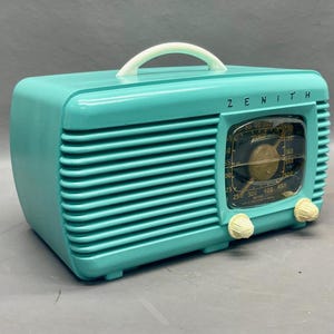 VRS0225 1942 Zenith Radio Model 6D510. Restored and Working. FREE ...