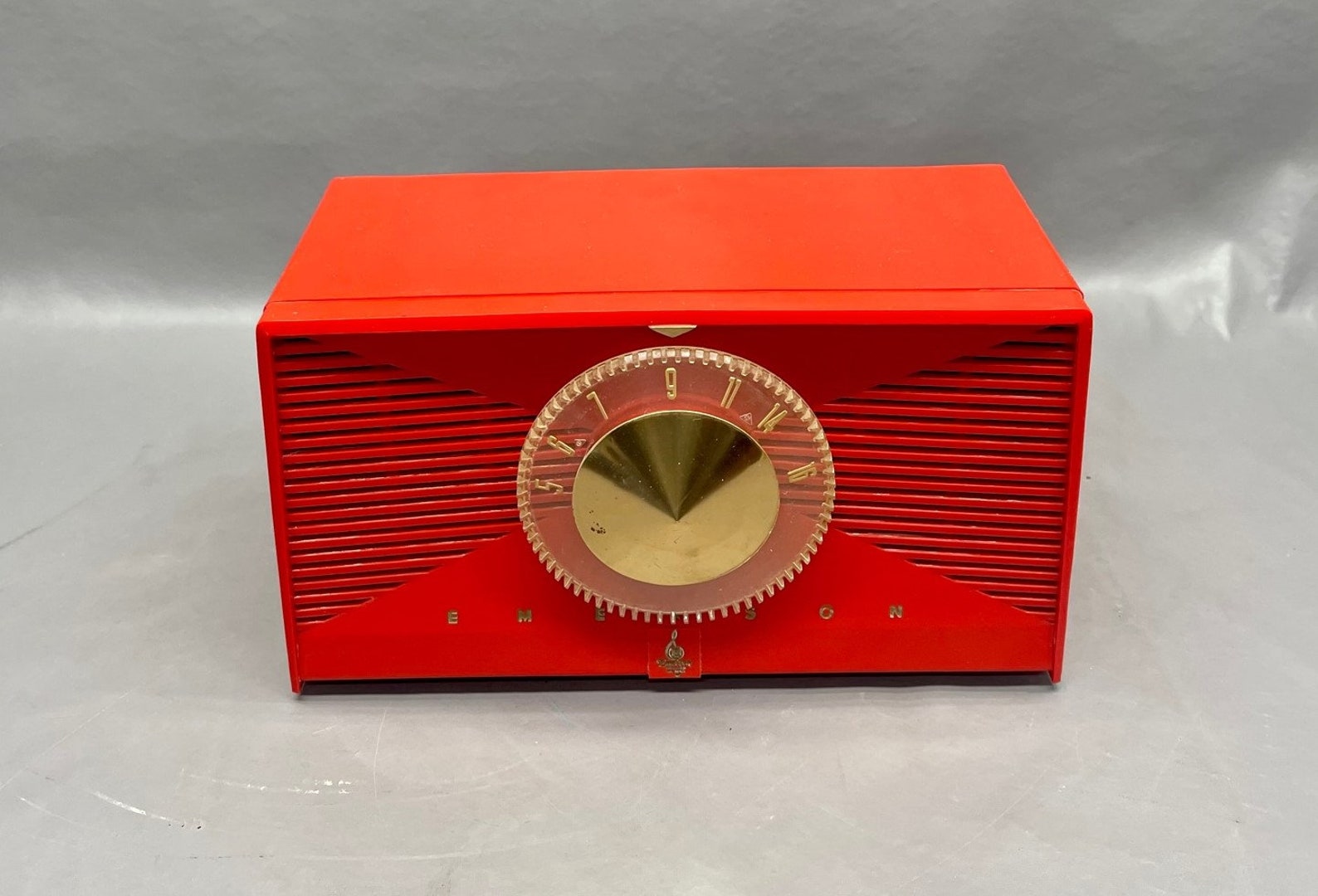 VRS0108 Rare 1955 Emerson Radio Model 812. FREE Shipping! Restored and ...