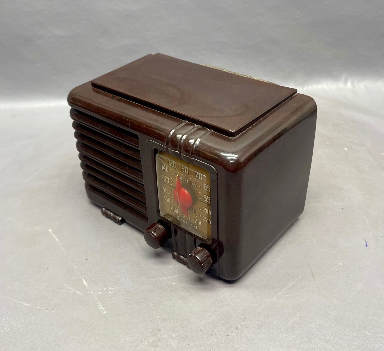 VRS0292 1941 Sentinel Radio Model 226. Restored and Working! FREE ...