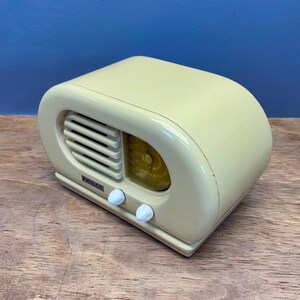 VRS0054 1941 Philco Mid Century Vintage Radio. Restored & Working. FREE ...