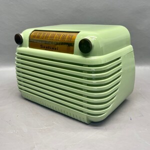 1946 Sentinel Radio Restored and Working Mid Century Radio Vintage ...
