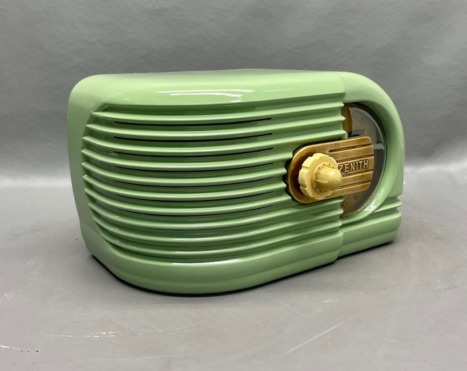 1939 Zenith Bakelite Case Radio Model 6D311. Restored and Working. FREE ...