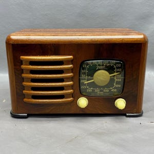 1941 Zenith toaster Radio Model 6D525 Mid Century Radio. FREE Shipping ...