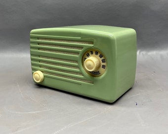 1956 Silvertone AM Radio Model 2004. Beautiful and Working FREE ...