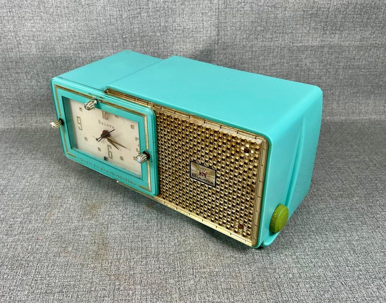 VRS0493 1957 Bulova Clock Radio Restored and Working. Iconic Styling ...