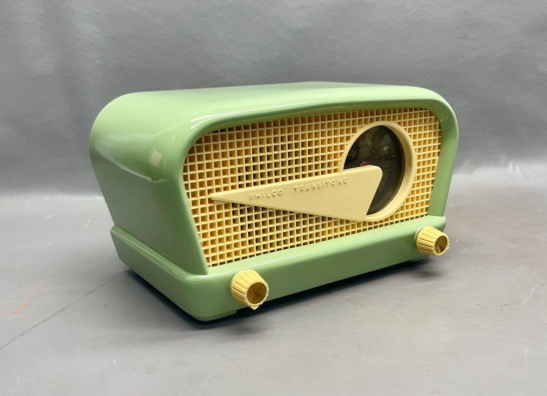 1948 Philco the Wedge Mid Century Radio. Beautiful, Restored & Working ...