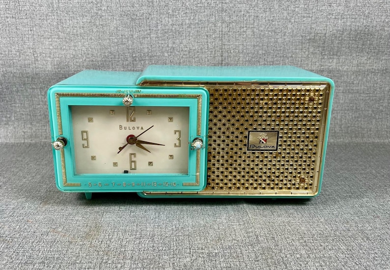 VRS0493 1957 Bulova Clock Radio Restored and Working. Iconic Styling ...