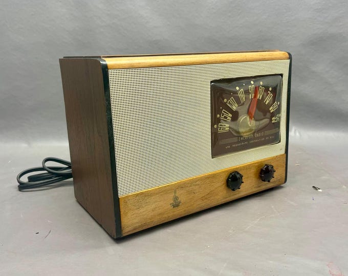 LR021 1939 RCA "world's Fair" Radio. Mid Century Radio. FREE Shipping ...