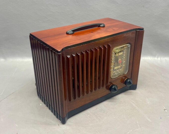 1941 Emerson Radio Model EC366. Restored and Working FREE Shipping ...