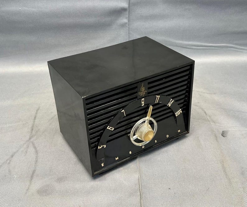 VRS0122 1955 Emerson Radio Model 811. Restored and Working. FREE ...